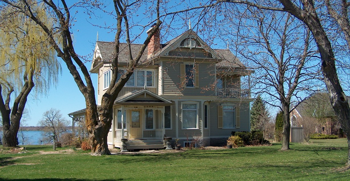 Untitled Page [maddoggallery.ca]